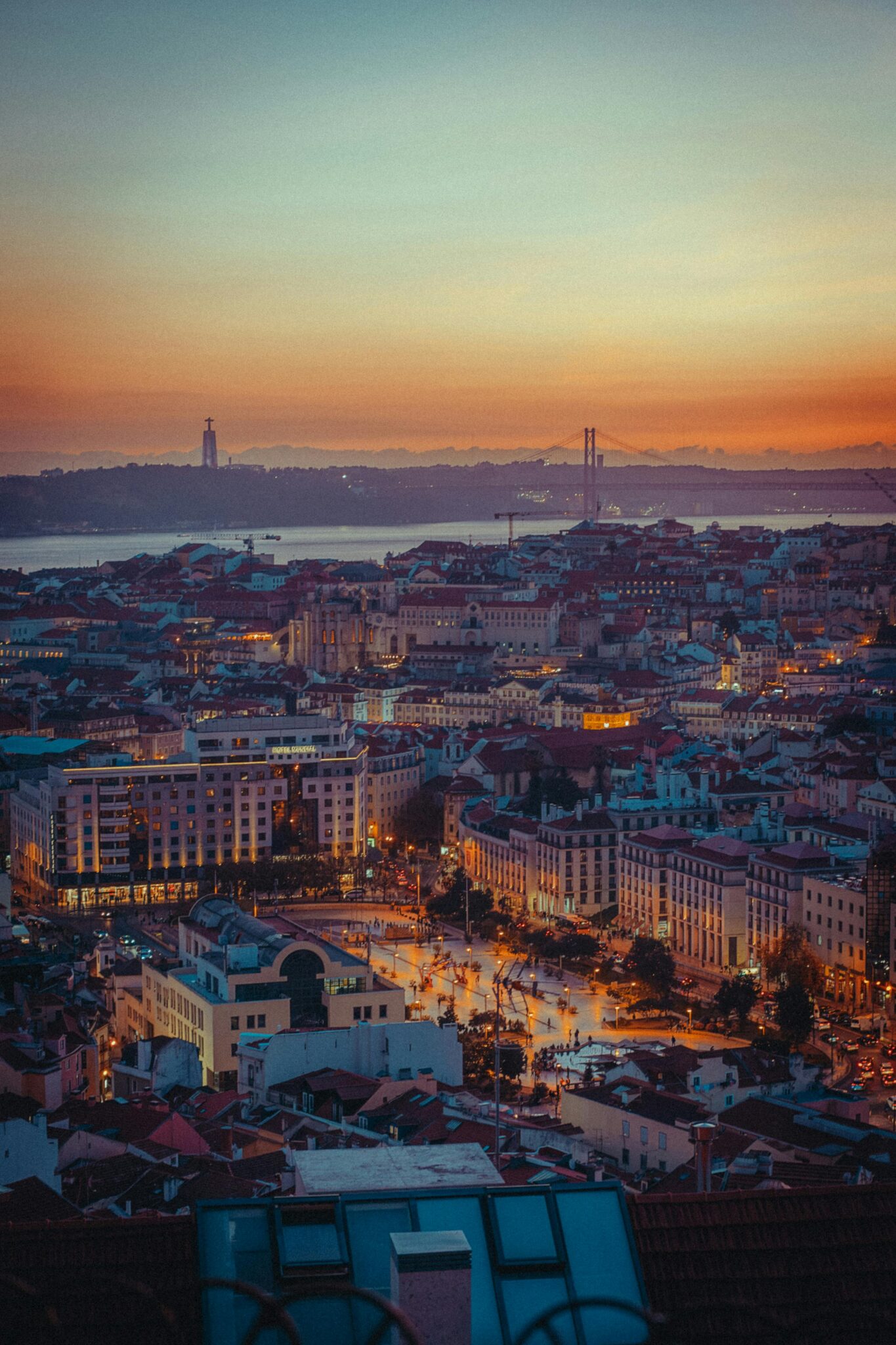 10 Best Nightclubs in Lisbon for an Unforgettable Night Out - Lisbon ...