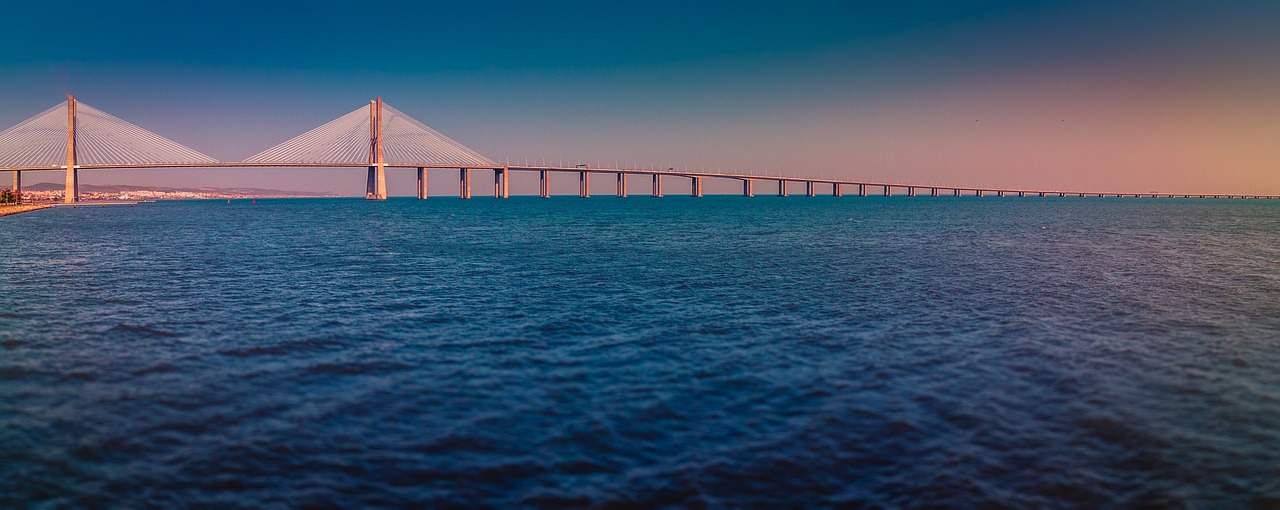 10 Fascinating Facts About the Vasco da Gama Bridge in Lisbon - Lisbon ...